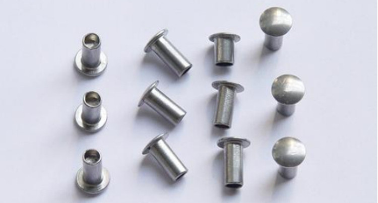 Automatic Hollow Rivet Machine Manufacturer / Blind Rivet Machine